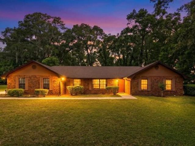 1305 Greenland Trce, Deland, FL 32720