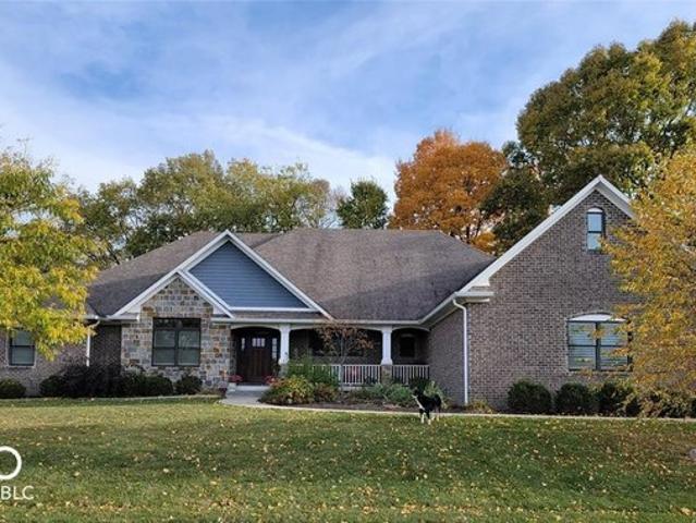 1305 Greenstone Ct, Danville, IN 46122