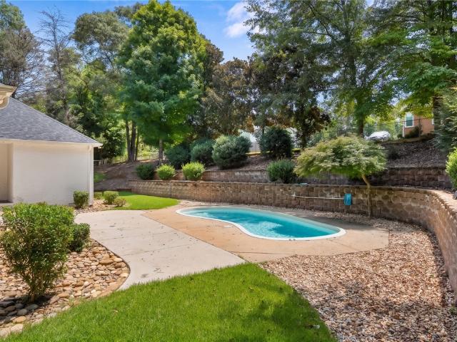1305 Hunters Trail