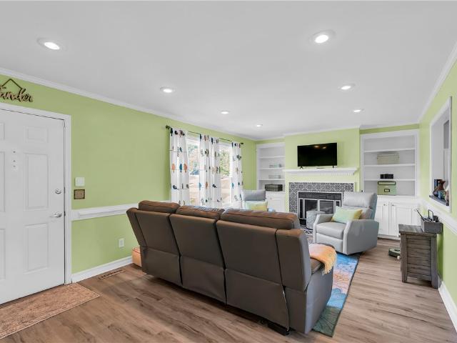 1305 Hanover Road