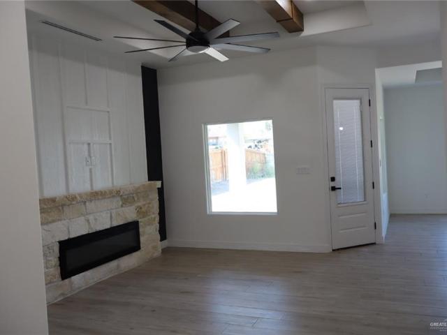 1305 Harbor Lane