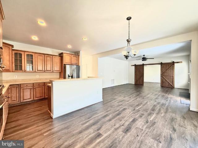 1305 Idlewild Boulevard