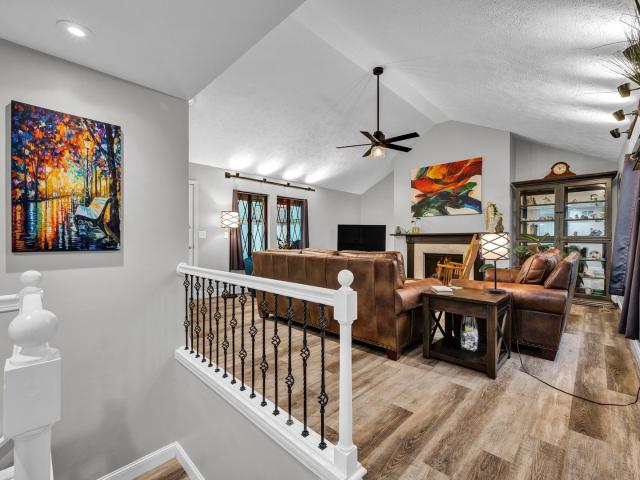 1305 Kingsridge Court