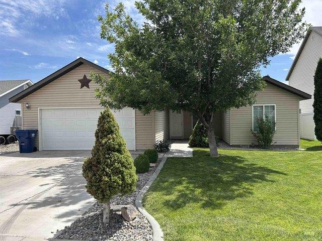 1305 Lauren Ln, Filer, ID 83328