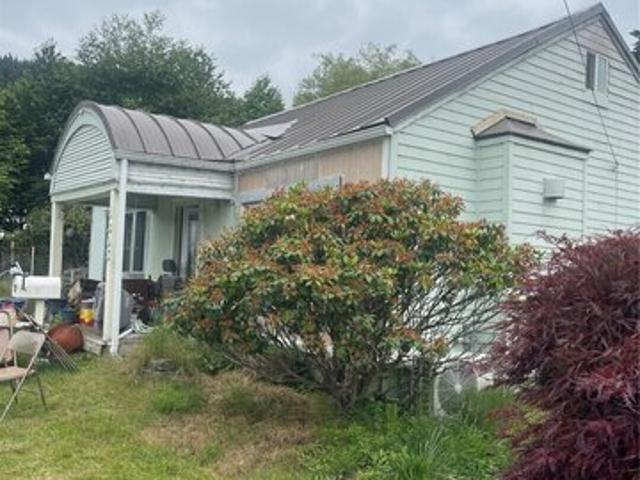 1305 Park Ave, Raymond, WA 98577