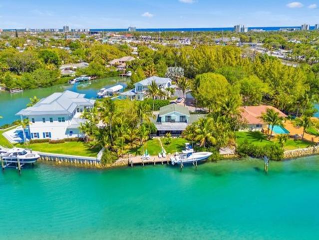 1305 Peninsular Rd, Jupiter, FL 33469