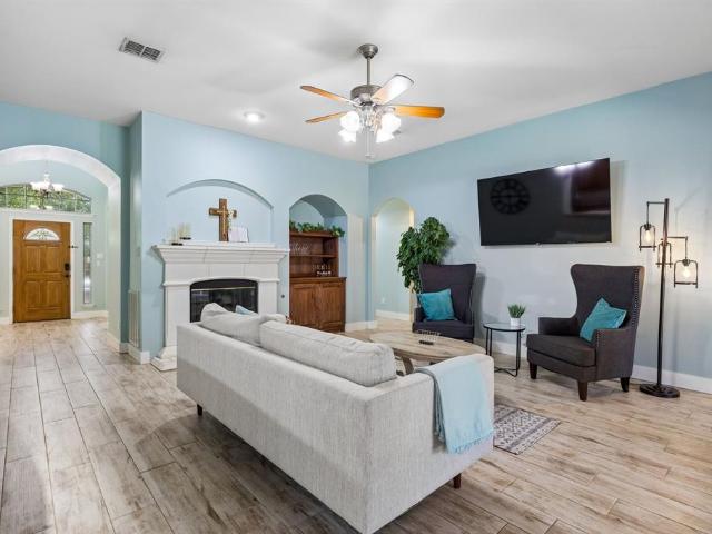 1305 Stanford Drive