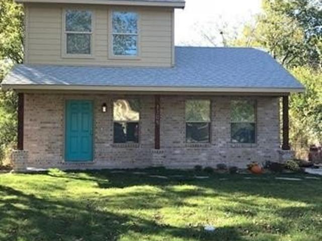 1305 Stanford St, Greenville, TX 75401
