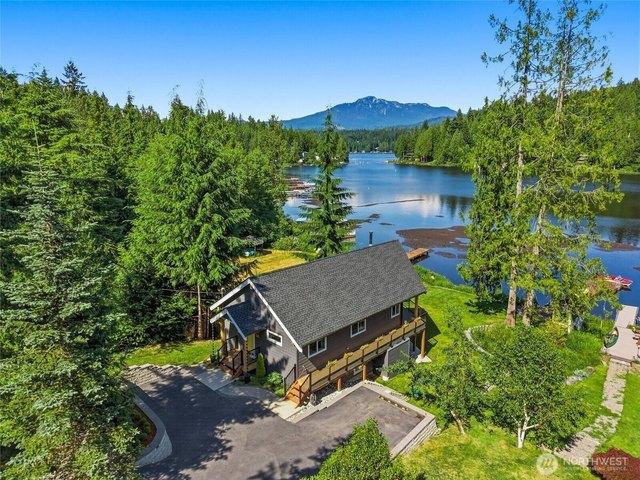 1305 SW Lake Roesiger Rd, Snohomish, WA 98290