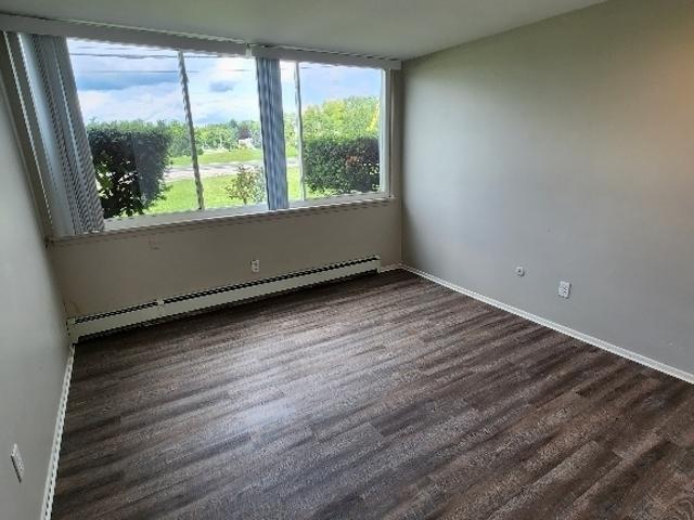 1305 S. Congress St. Apt 2 beds, 1 full bath