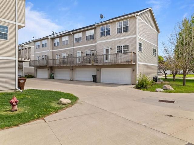 1305 S G Ave, Nevada, IA 50201