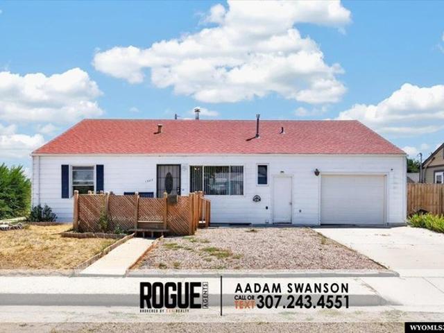1305 S Maple St, Casper, WY 82604