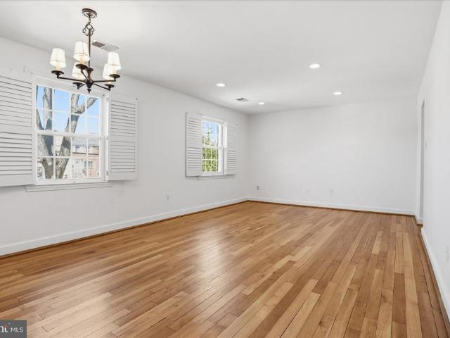 1305 S Walter Reed Drive # 201