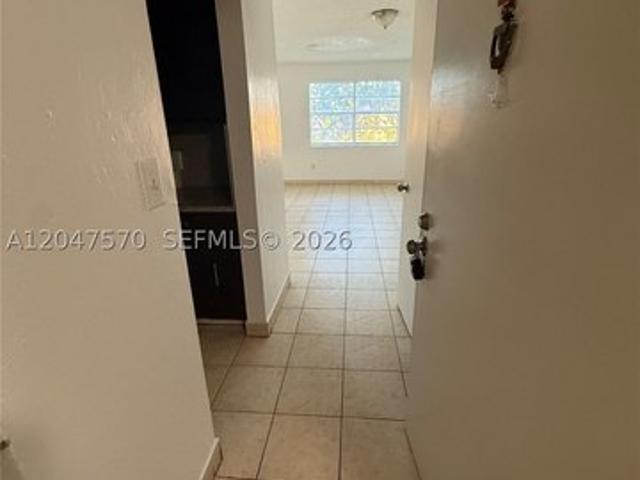 1305 W 53rd St Apt 406, Hialeah, FL 33012