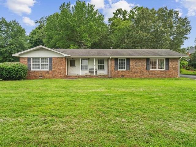 1305 W Crawford St, Dalton, GA 30720