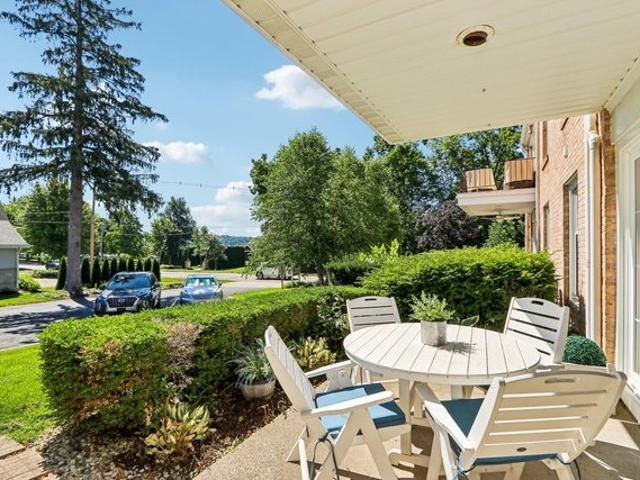 1305 W Main St Apt 103, Lake Geneva, WI 53147