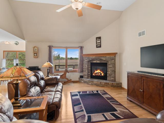 1305 W Northwind Drive