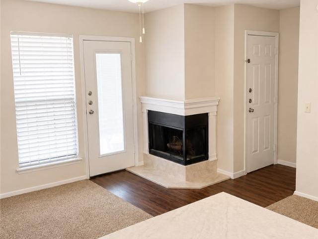 1305 w villa maria rd F105