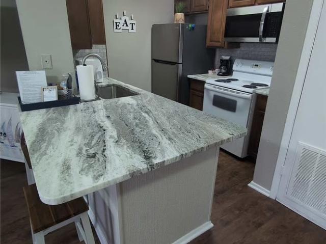1305 w villa maria rd F 104