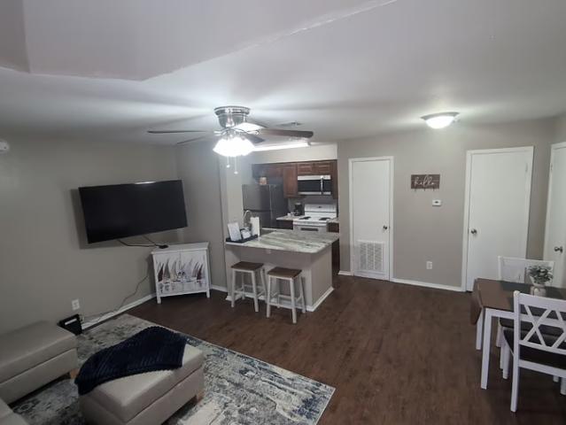 1305 W Villa Maria Rd, Unit F104, Bryan, TX 77801 | MLS #26000
