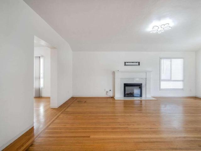 1305 Walnut Street