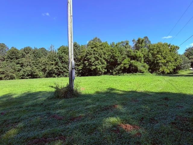 1305 1 Hawk Creek Rd Road