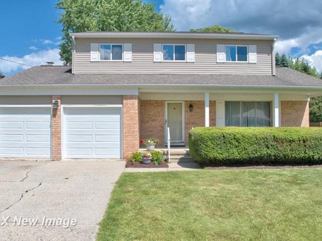 13060 N Linden Rd, Clio, MI 48420