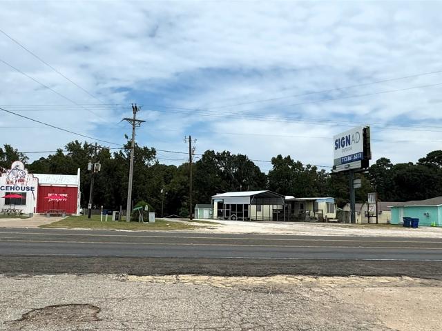 13062 U.S. Highway 190, Onalaska, TX 77360 | MLS #32731 | Compass