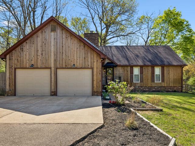 1306 Mariner Dr, Columbia, TN 38401 | Compass