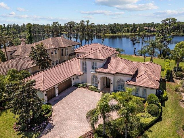 1306 Merry Water Dr, Lutz, FL 33548