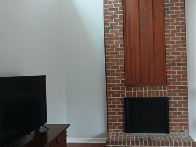 1306 Old Log Trail