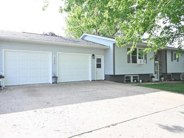 1306 Burns St, Ruthven, IA 51358