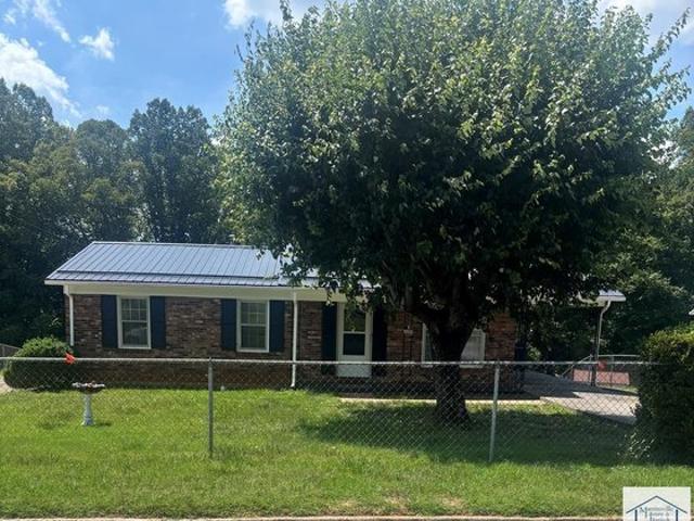 1306 Cardinal Ln, Martinsville, VA 24112