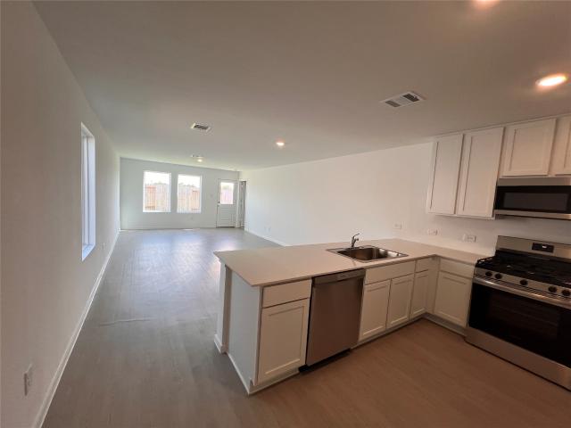 1306 Charlotte Way