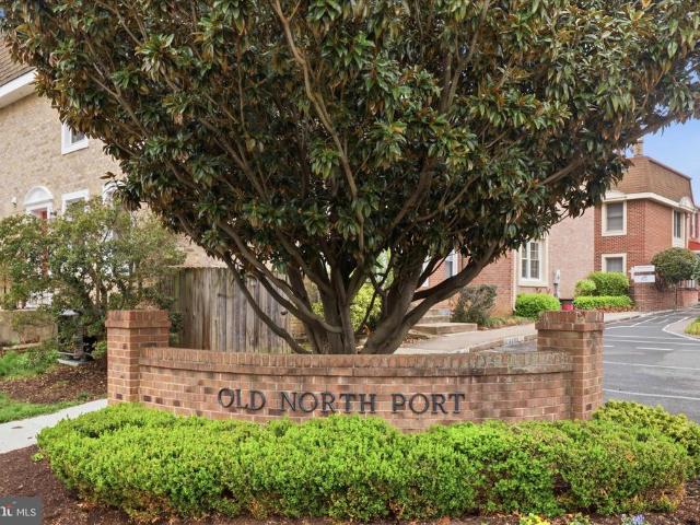 1306 Chetworth Court