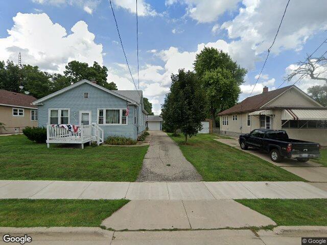 1306 Crosat St, LaSalle, IL 61301