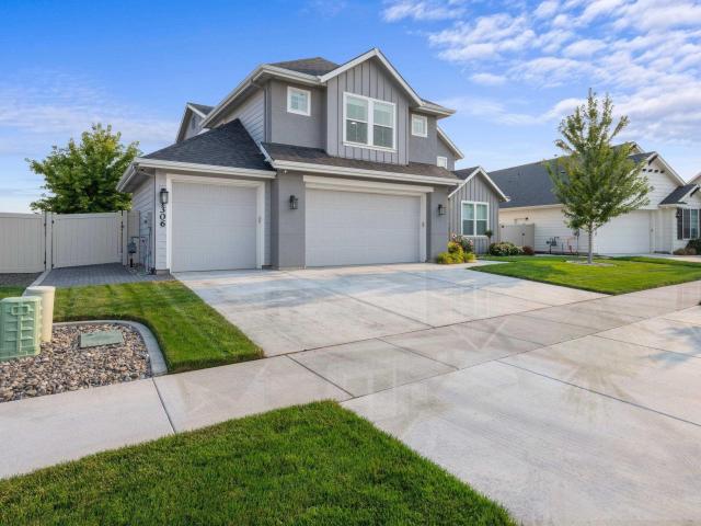 1306 E Sweet Pearl St
