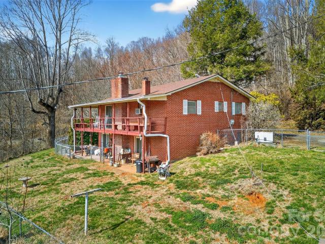 1306 Fork Mountain Road