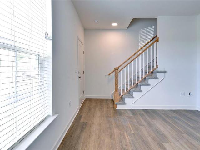 1306 Hamstead AVE