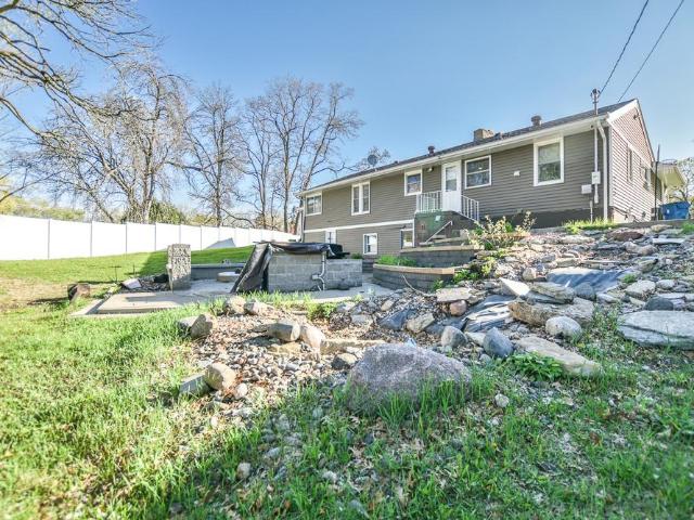 1306 Hillcrest Dr NE, Fridley, MN 55432 | MLS #7064