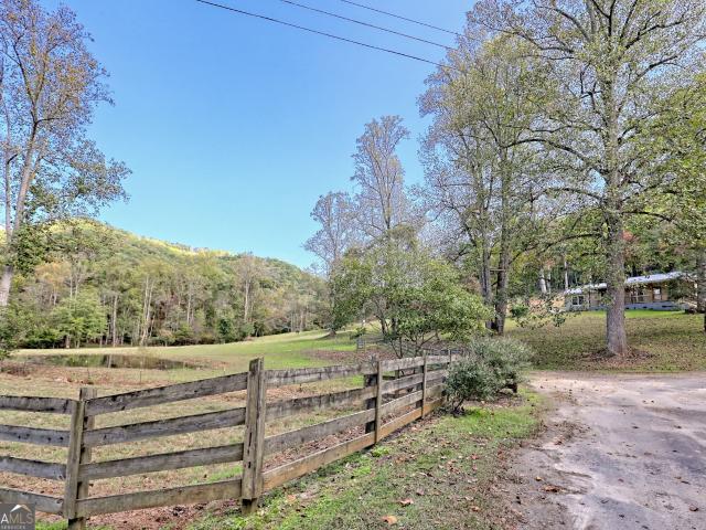 1306 Hot House Road