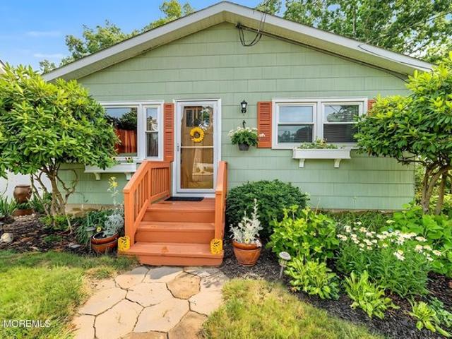 1306 Leguene Ave, Forked River, NJ 08731