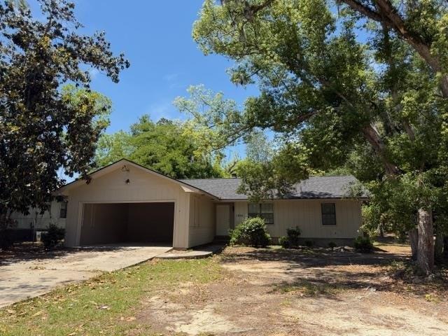 1306 Ponderosa Dr, Valdosta, GA 31601