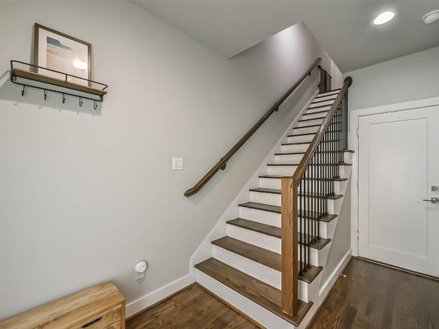 1306 Roberts Street