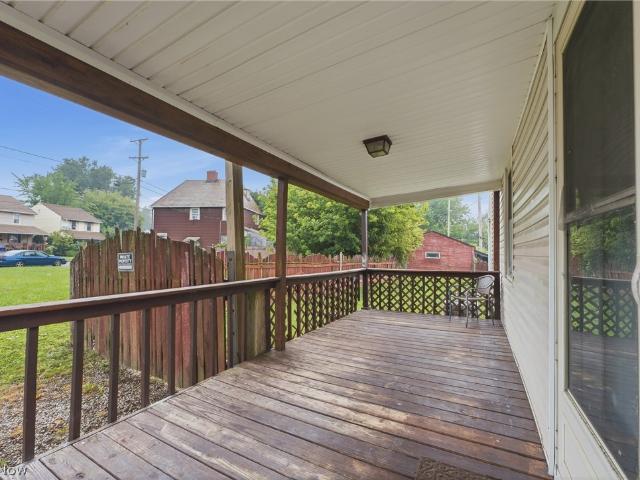 1306 Roslyn Avenue SW