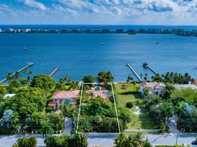 1306 S Lakeside Dr, Lake Worth Beach, FL 33460