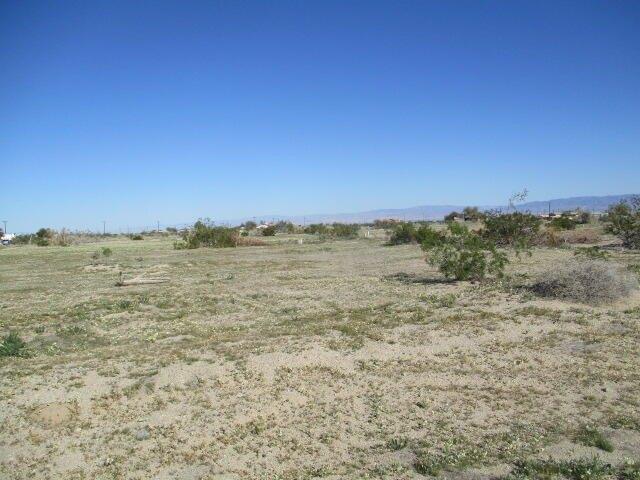 1306 Shore Manor St, Thermal, CA 92274