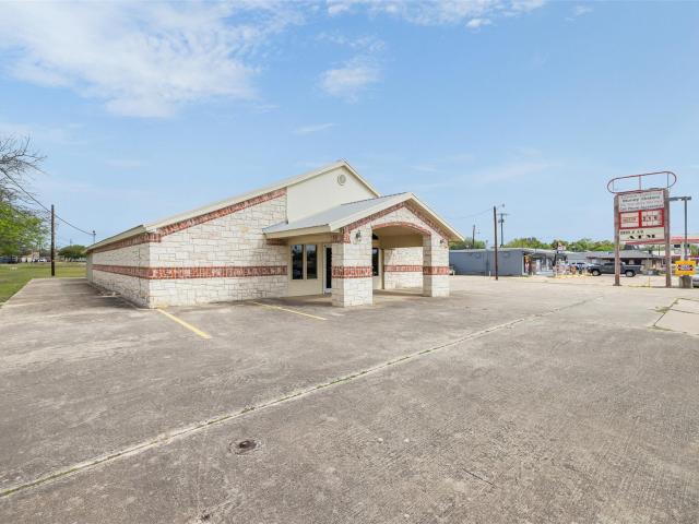 1306 W Cameron Ave