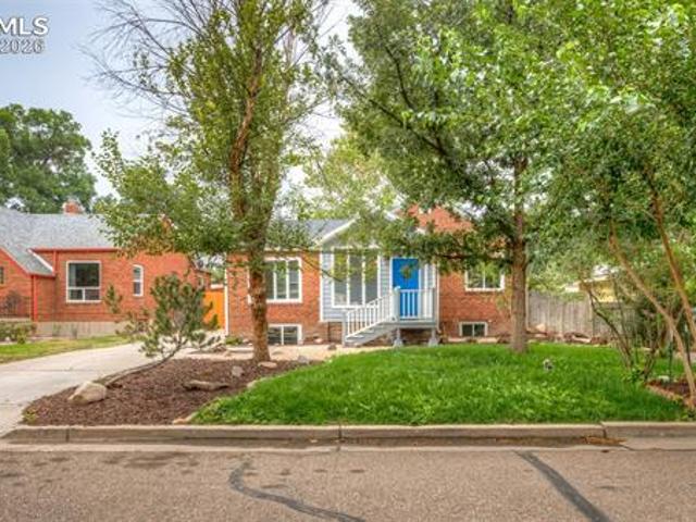 1306 W Abriendo Avenue