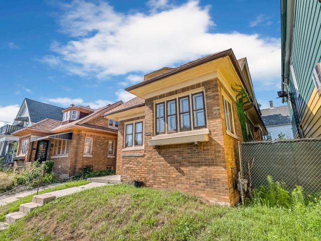 1306 W Keefe Ave